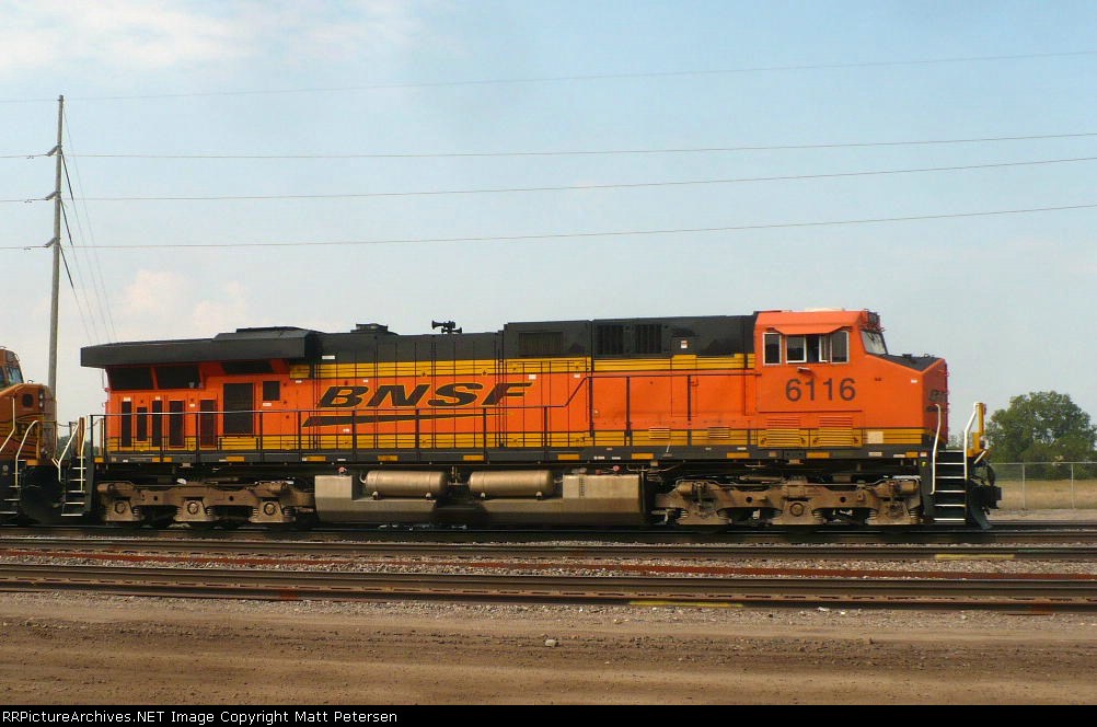 BNSF 6116